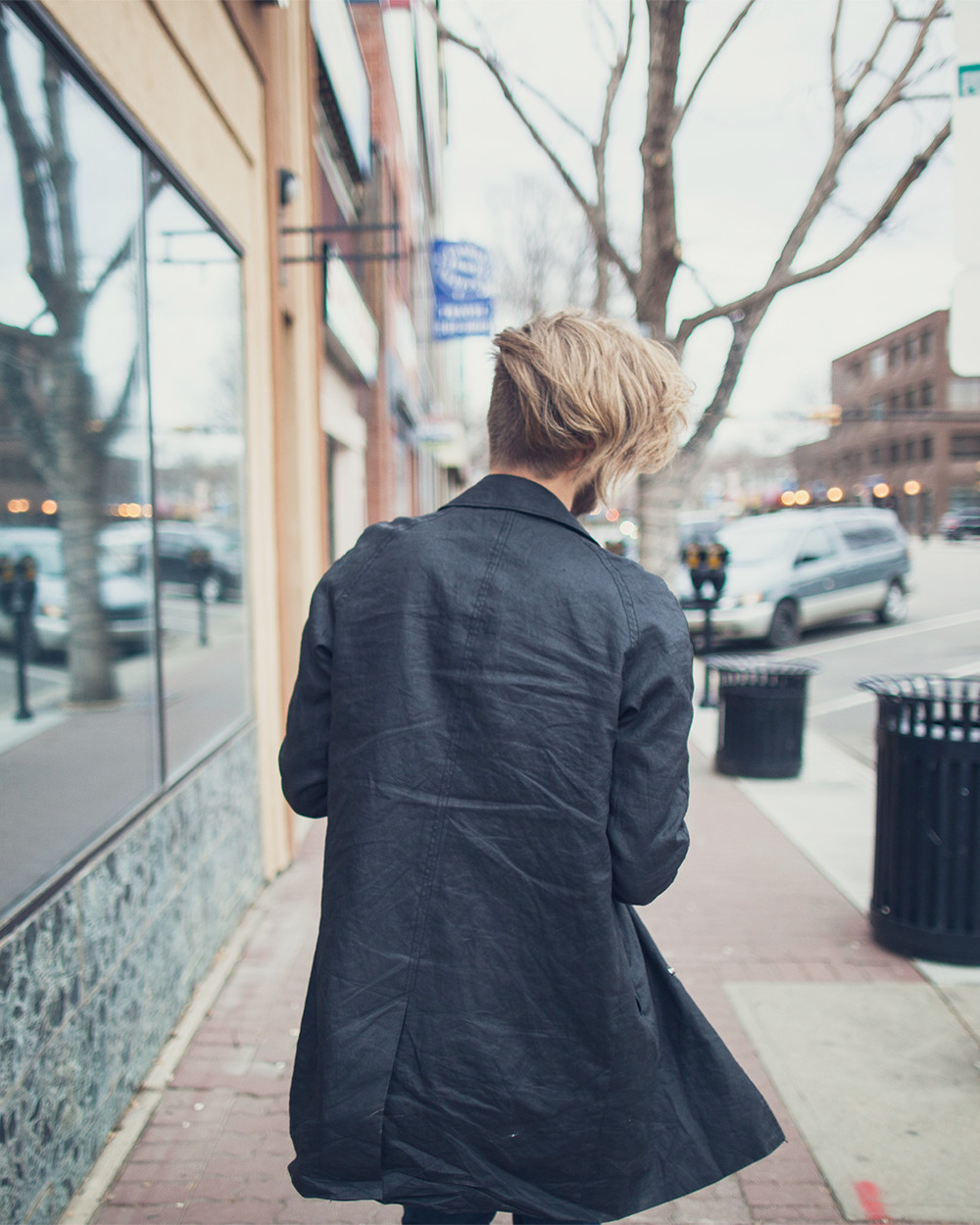 Why a Too-Big Engagement Ring Is Not Vogue-Approved - Hartmann Studio Creations